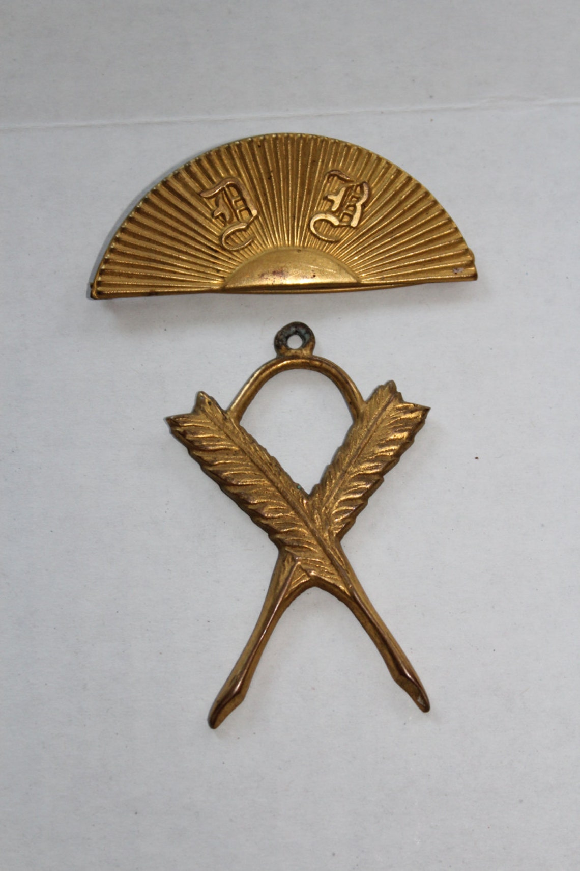 Antique Odd Fellows Lodge Officer Badge Masonic Pin Crossed Quills - Etsy