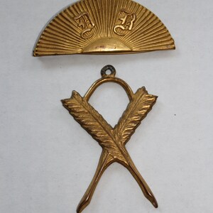 Antique Odd Fellows Lodge Officer Badge Masonic Pin Crossed Quills - Etsy