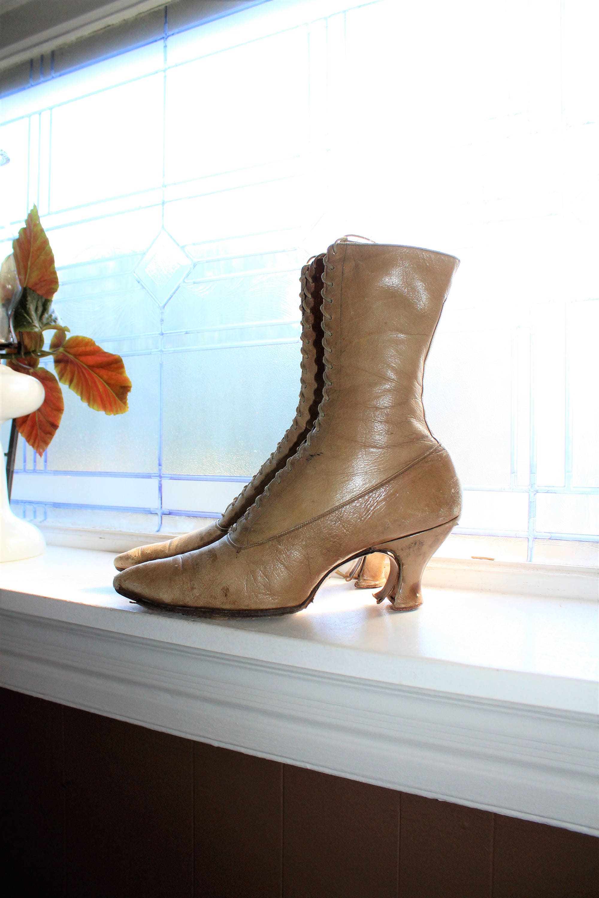 Victorian Womens Lace Up Shoes Antique Circa 1900s Edwardian Steampunk