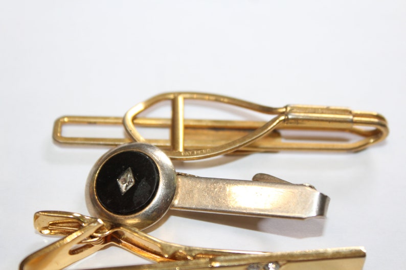 3 Vintage Tie Tacks & 2 Tie Pins Plus a King's Key Finder - Etsy
