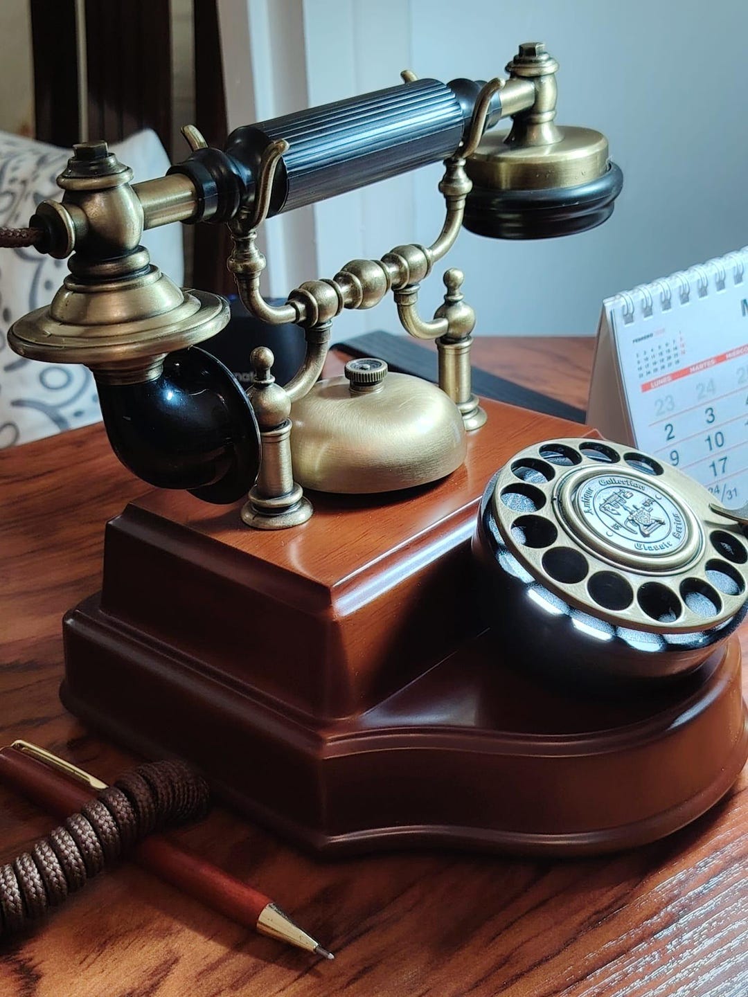 Vintage Rotary Telephone – Antique Style Desk Phone – Retro Rotary ...