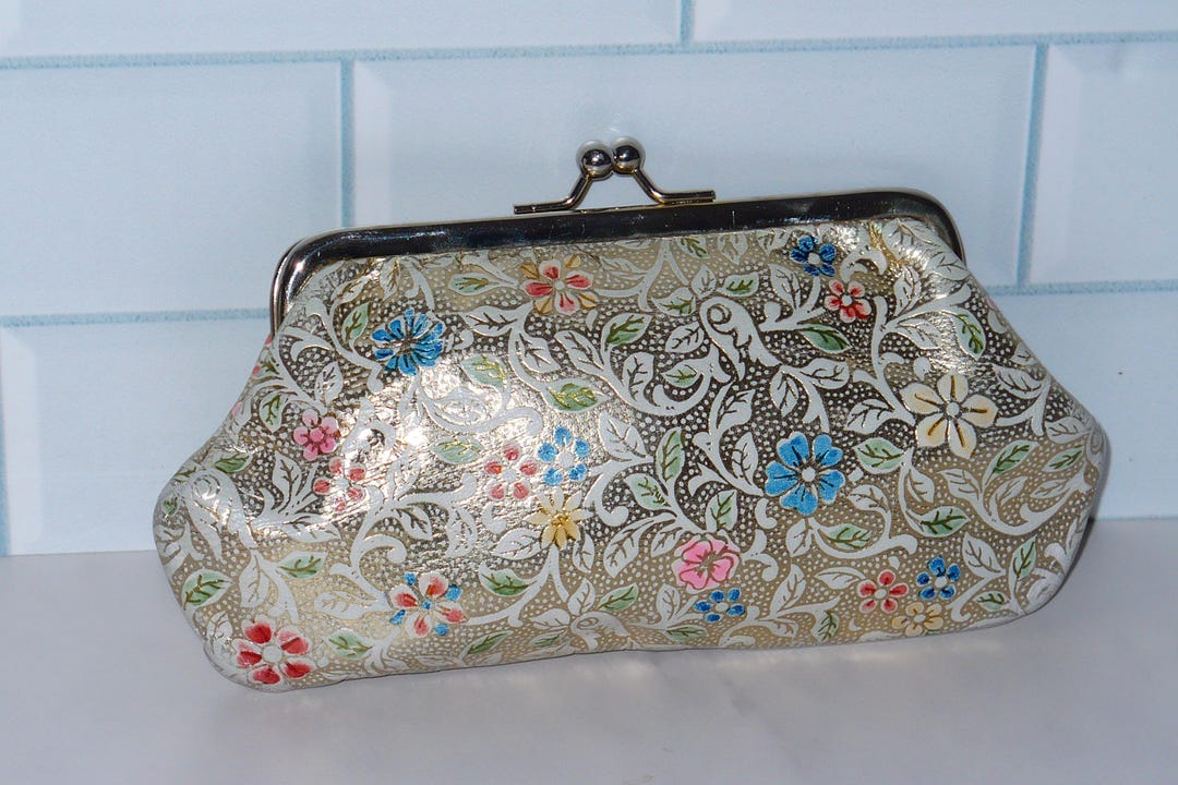 Vintage Large Kiss Lock Coin Purse Wallet ~ Gold Floral Leather Change ...