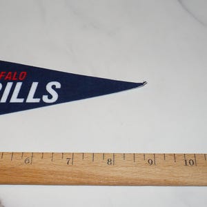 2000's NFL Mini Pennant Flags ~ Football Flags ~ NFL TEAMS ~ 8.5" Long ...