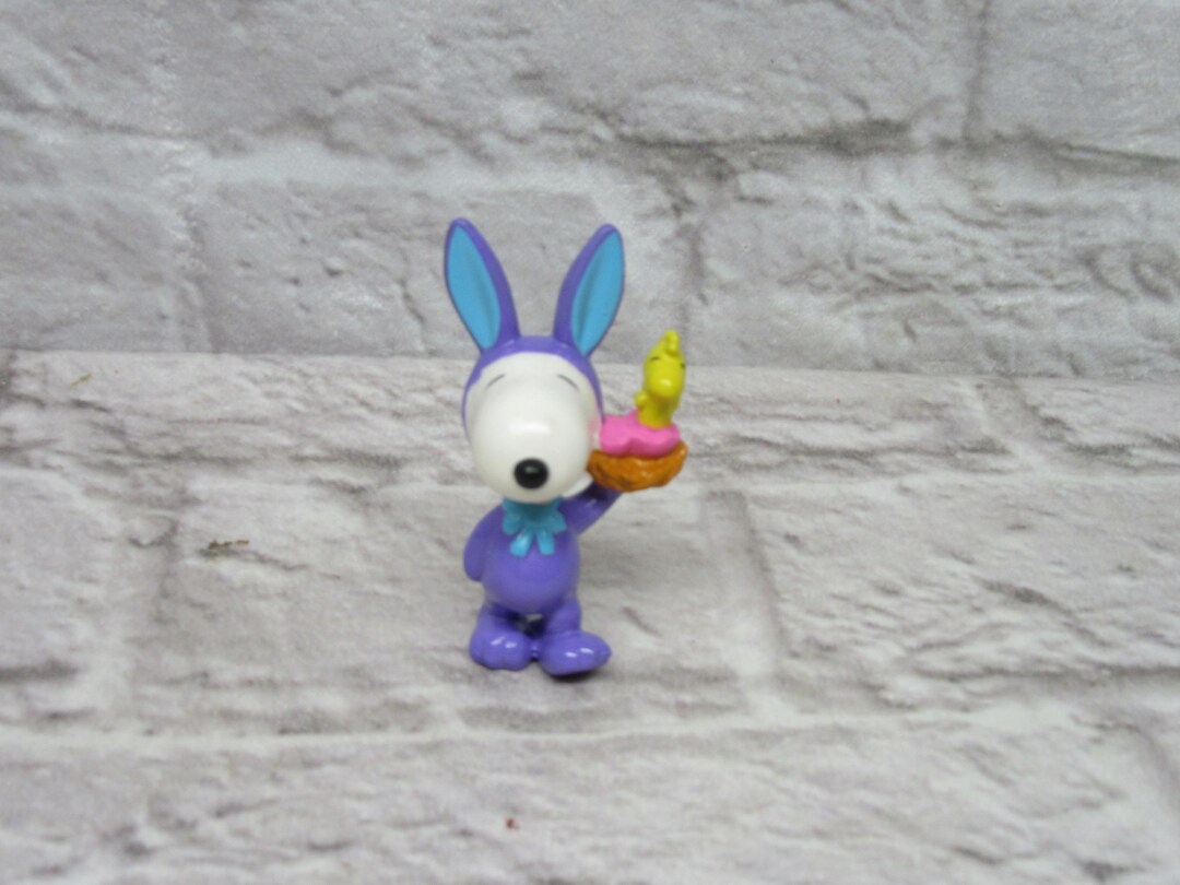 Vintage Peanuts Snoopy Purple Bunny Suit Holding Woodstock in Nest ...