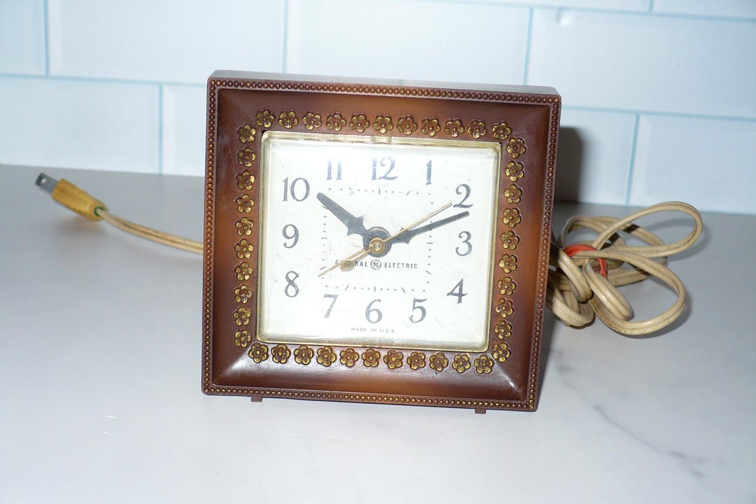 Vintage MCM GE Alarm Clock Model 7285 General Electric Plug in Vintage ...
