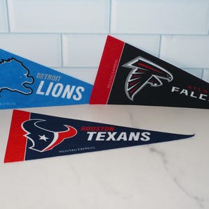 2000's NFL Mini Pennant Flags ~ Football Flags ~ NFL TEAMS ~ 8.5" Long ...