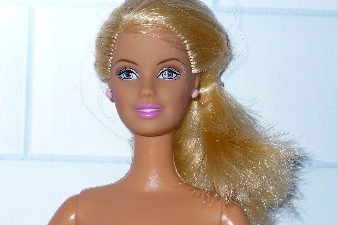 1999 Barbie Doll Jointed Elbows Pop 'n Click Legs Belly Button Body ...