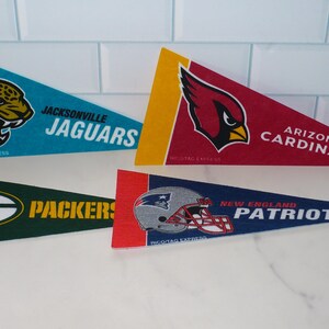 2000's NFL Mini Pennant Flags ~ Football Flags ~ NFL TEAMS ~ 8.5" Long ...
