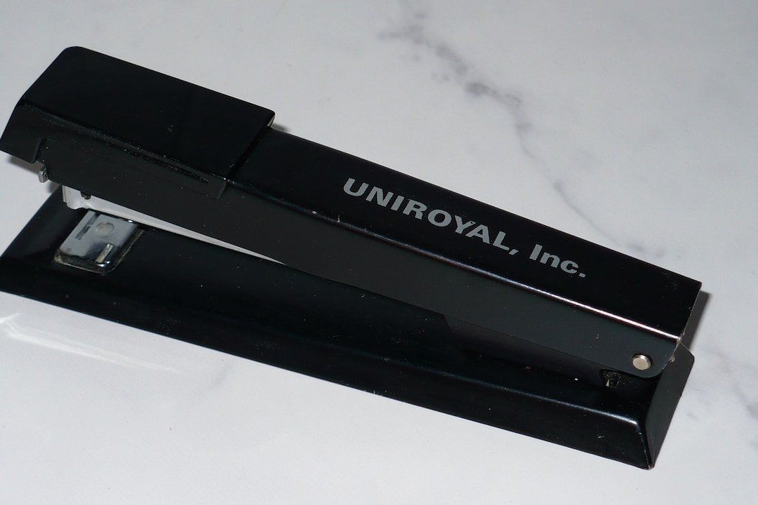 Vintage Bates 550 Desktop Stapler Made in USA Quality UNIROYAL INC ...