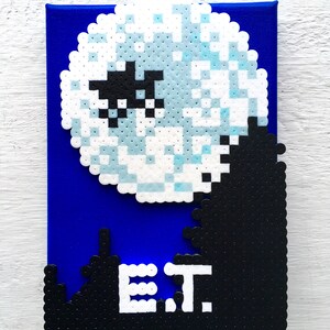 3D E.T. Retro Movie Poster Art. Handmade Pixel Art. Perler Beads on ...