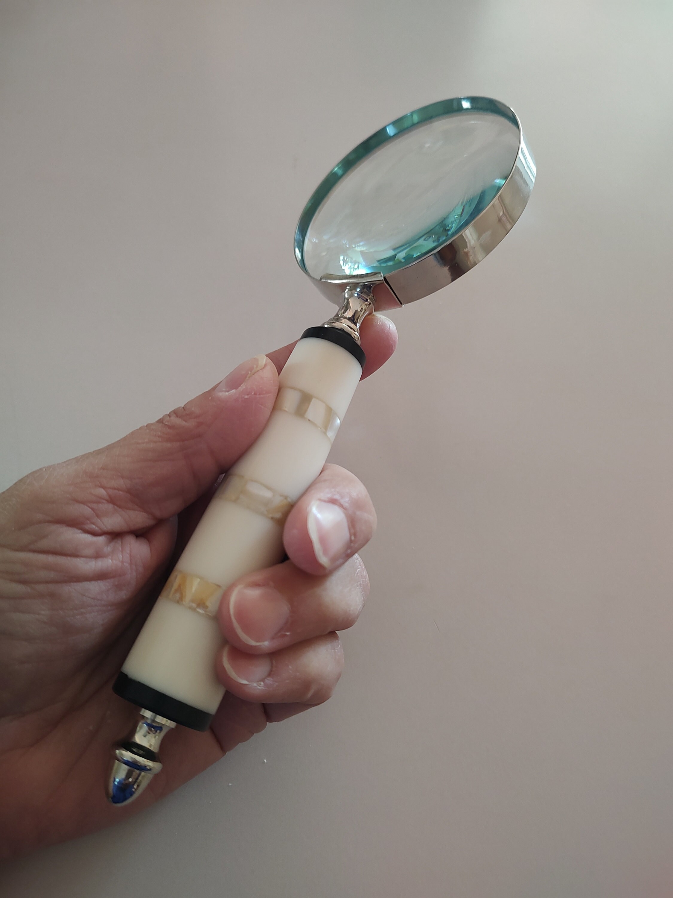 Magnifying Glass Handheld Resin Handle With Mother of Pearl Accent ...