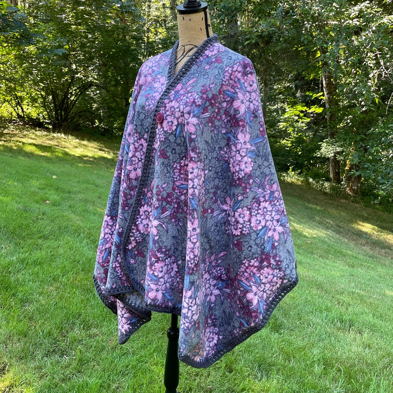 Luxe Fleece Shawl//wrap//poncho//cape//cover Up//gray Pink - Etsy