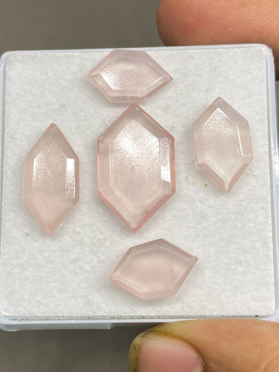 Cute Rare Rose Quartz Hexagon Mirror Cut Weight 32 Cts Pcs 6 Size 15x9 ...