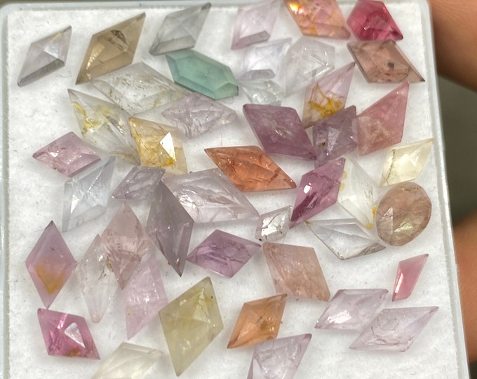 Gorgeous Rare Burmese Spinel Flats Geometric Design Weight 19.40 Carats ...