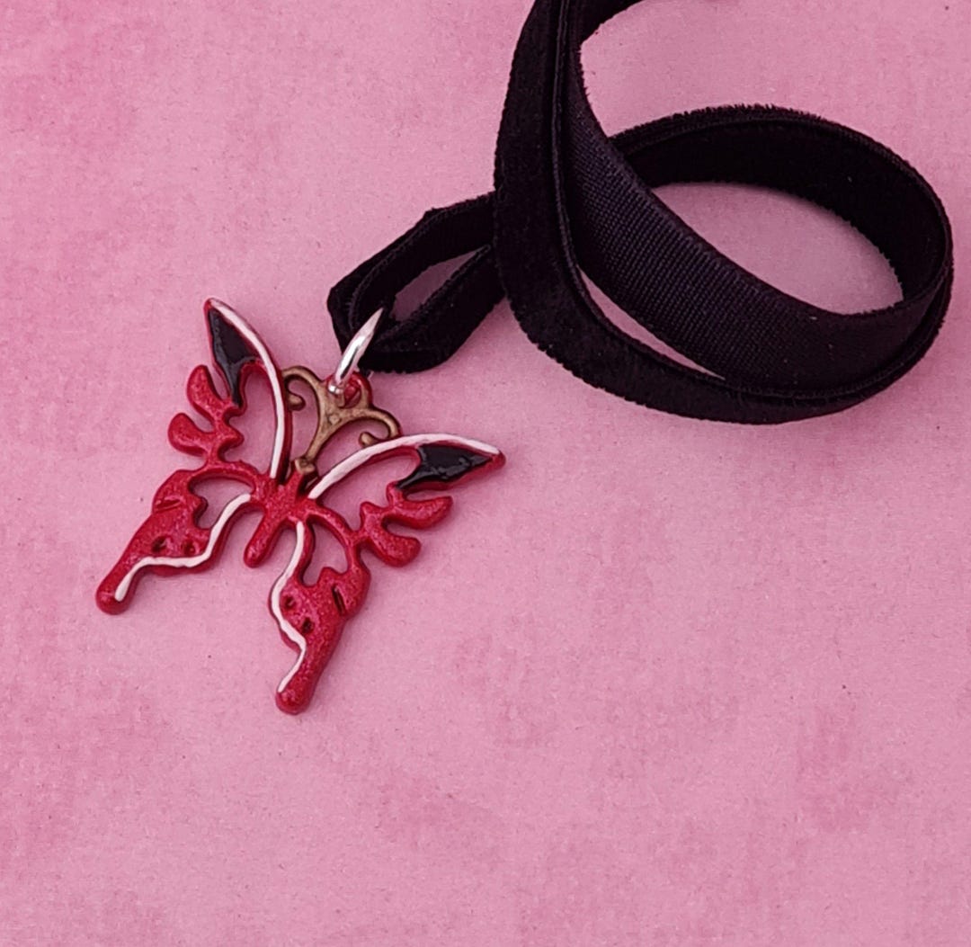 Resident Evil Ada Wong Butterfly Choker Necklace - Video Game Jewellery ...