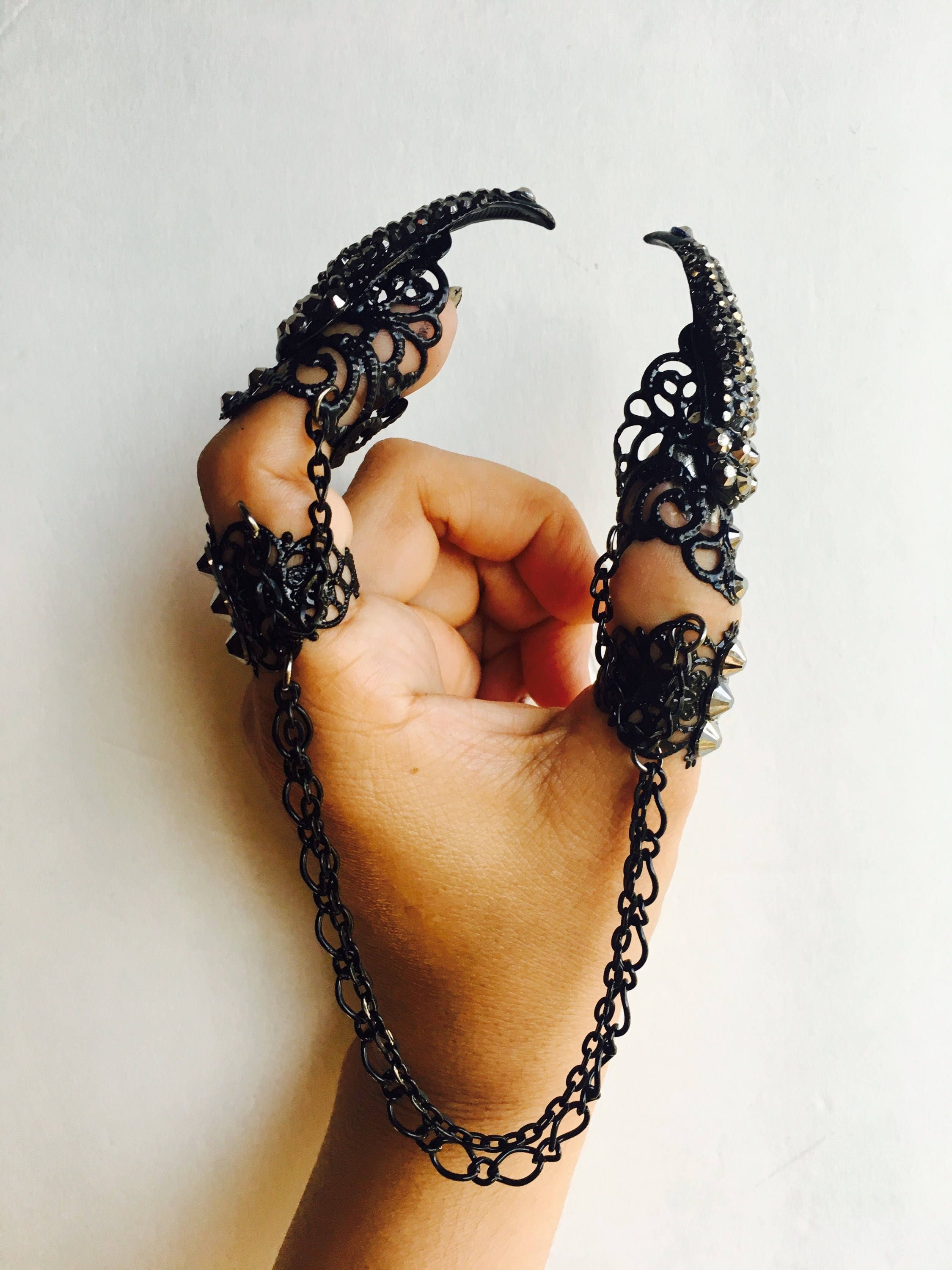 Dark witch chained claw ringsblack clawsnail tipsnail | Etsy