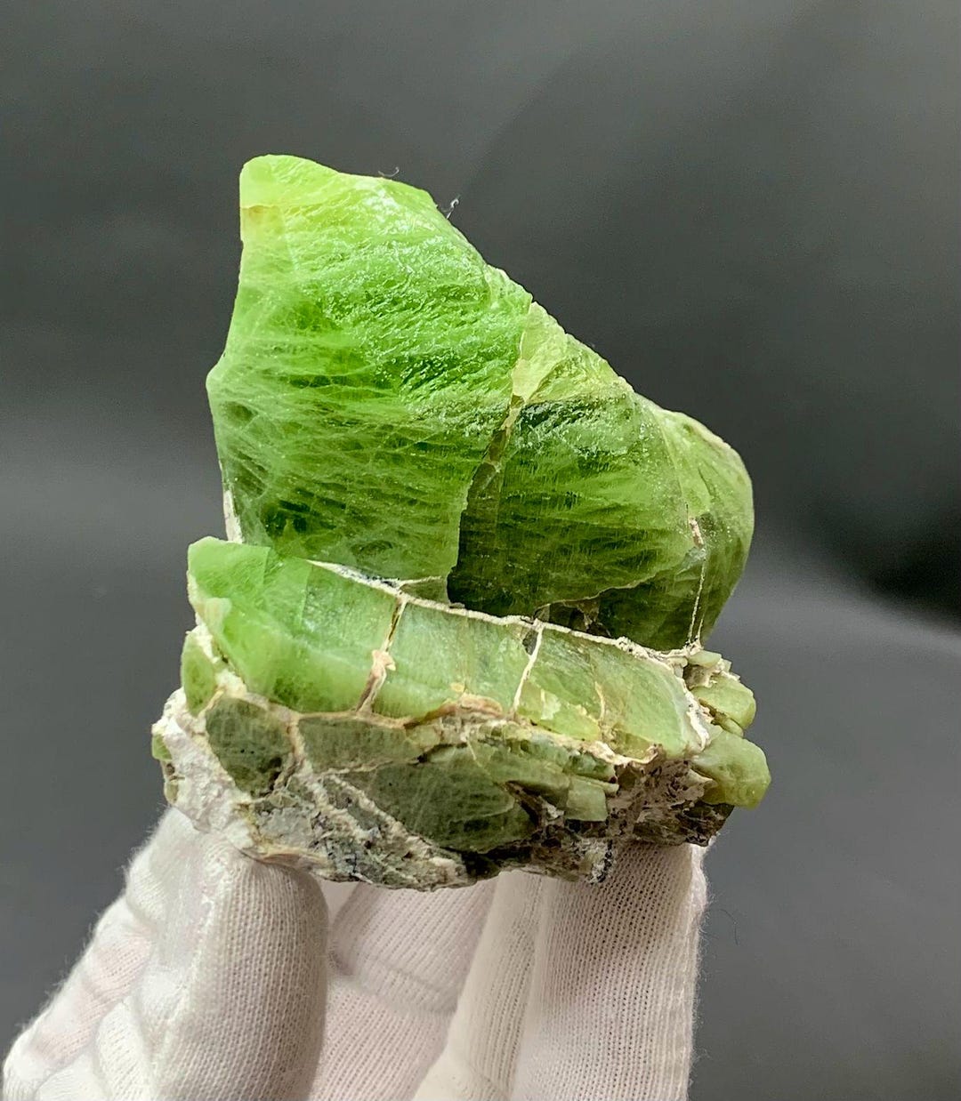 Peridot Crystal Specimen Big Size Well Terminated 272 Gram From Supat ...