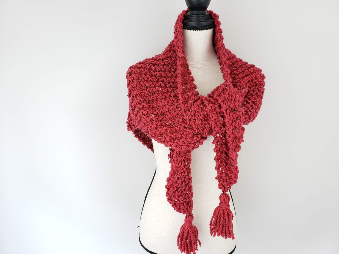 Chunky Knitted Triangle Scarf / Red Tweed Tassel Shawl / Thick - Etsy