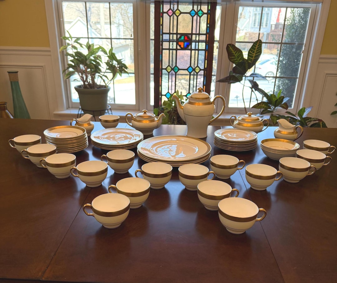 Minton Buckingham Bone China 54-piece Dinnerware Set With 22K Gold Rim ...