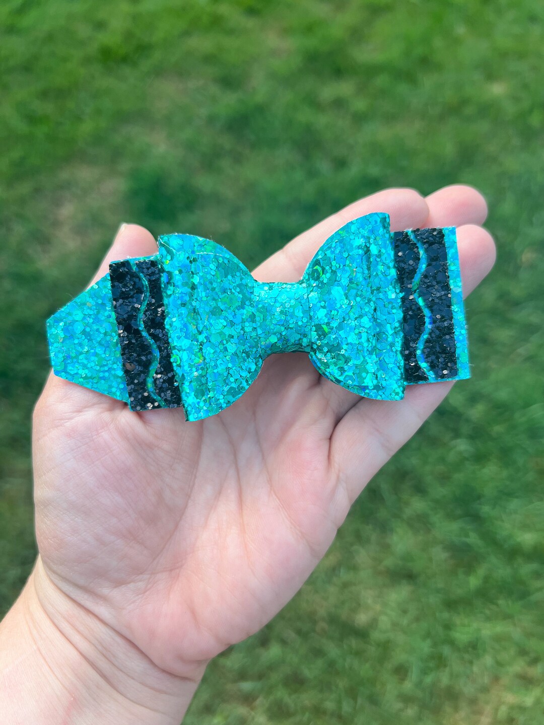 Teal Crayon Hair Bow, Crayon Hairbow, Crayon Bow, Art Bow, Back to ...