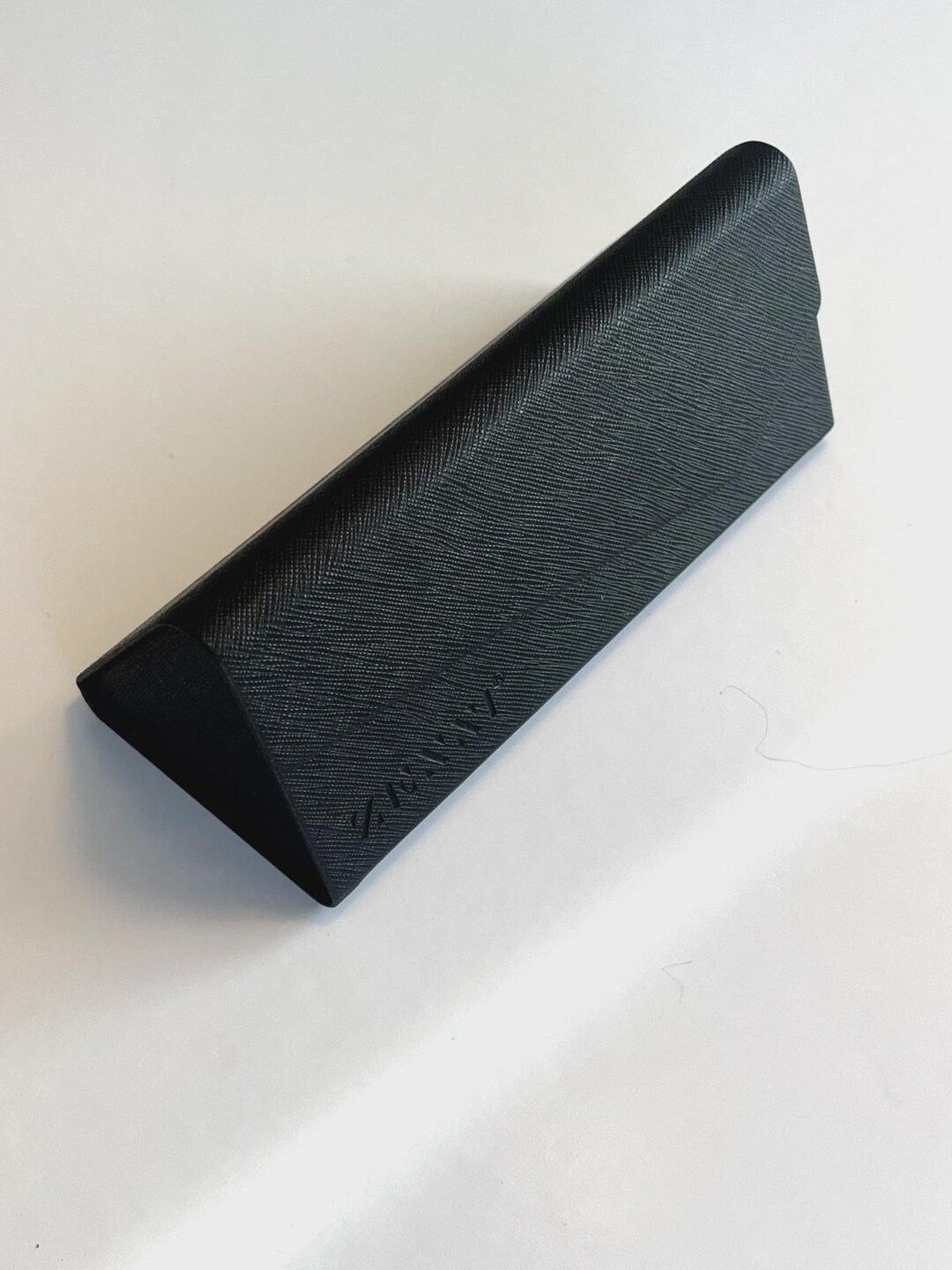 Zenni Deluxe Tri-fold Eyeglass Case Black Magnetic Folding Hard Shell ...