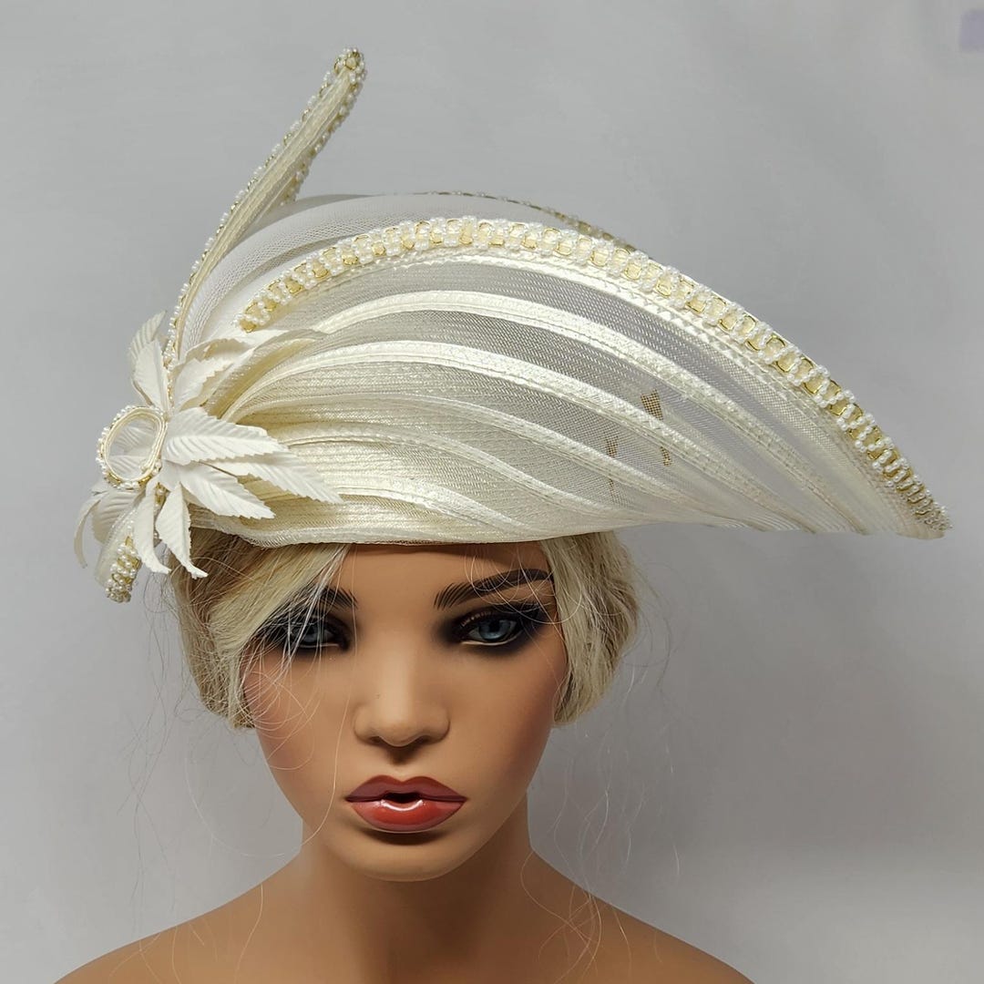 Vintage Elegant Ivory Fascinator Hat With Leaf Detail & Delicate Gold ...