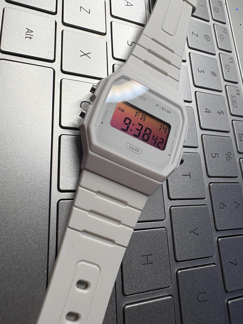 Custom White Casio F-91W – Sunset LCD Color Mod | Clean Digital Watch ...