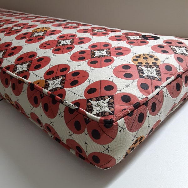 Box Cushion - Etsy