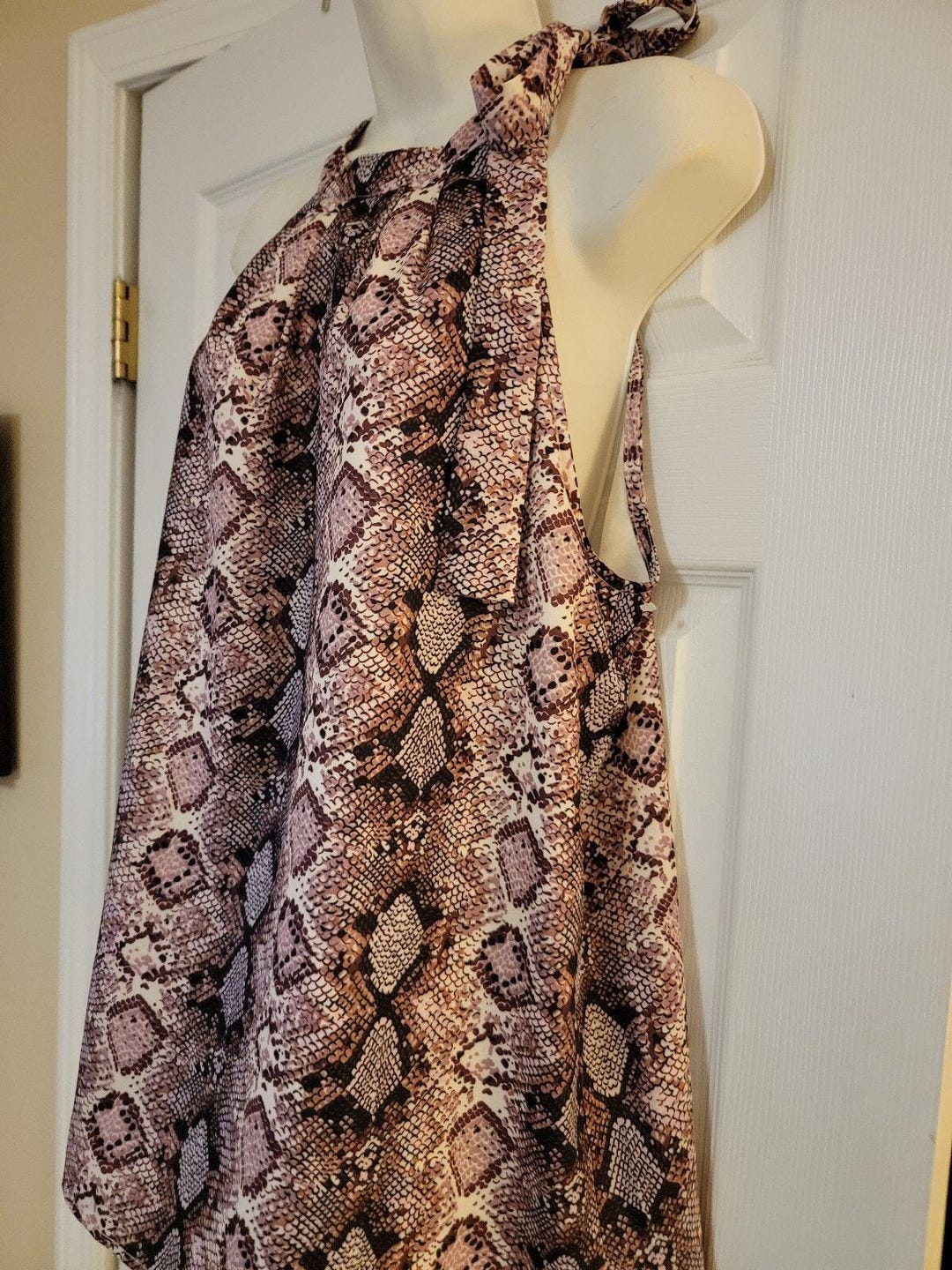 Anthropologie-jade Melody TAM Women's Sz (L) Sleeveless Snake Top - Etsy