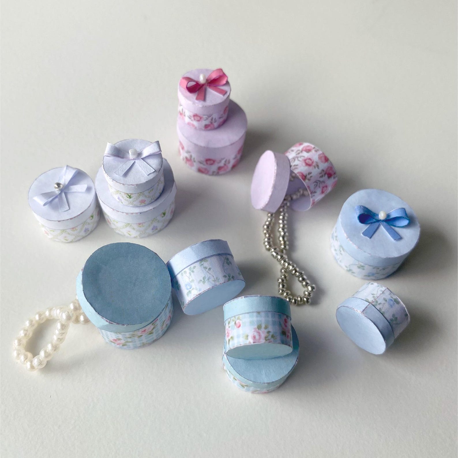 Miniature Hat Boxes Printable Bundle, Shabby Chic Dollhouse Décor (1:12 ...