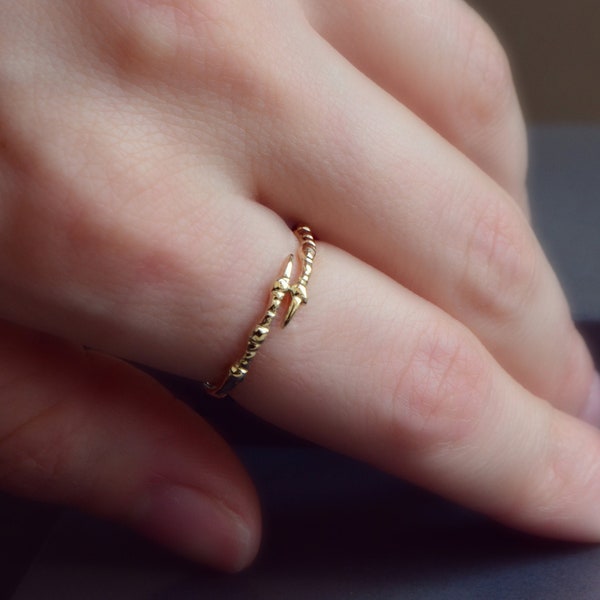 Raven Claw Ring - Etsy