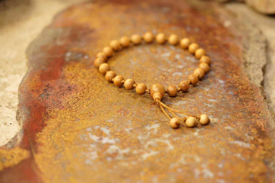 Sandalwood Bracelet • Mysore Sandalwood Knotted Bracelet • Knotted ...