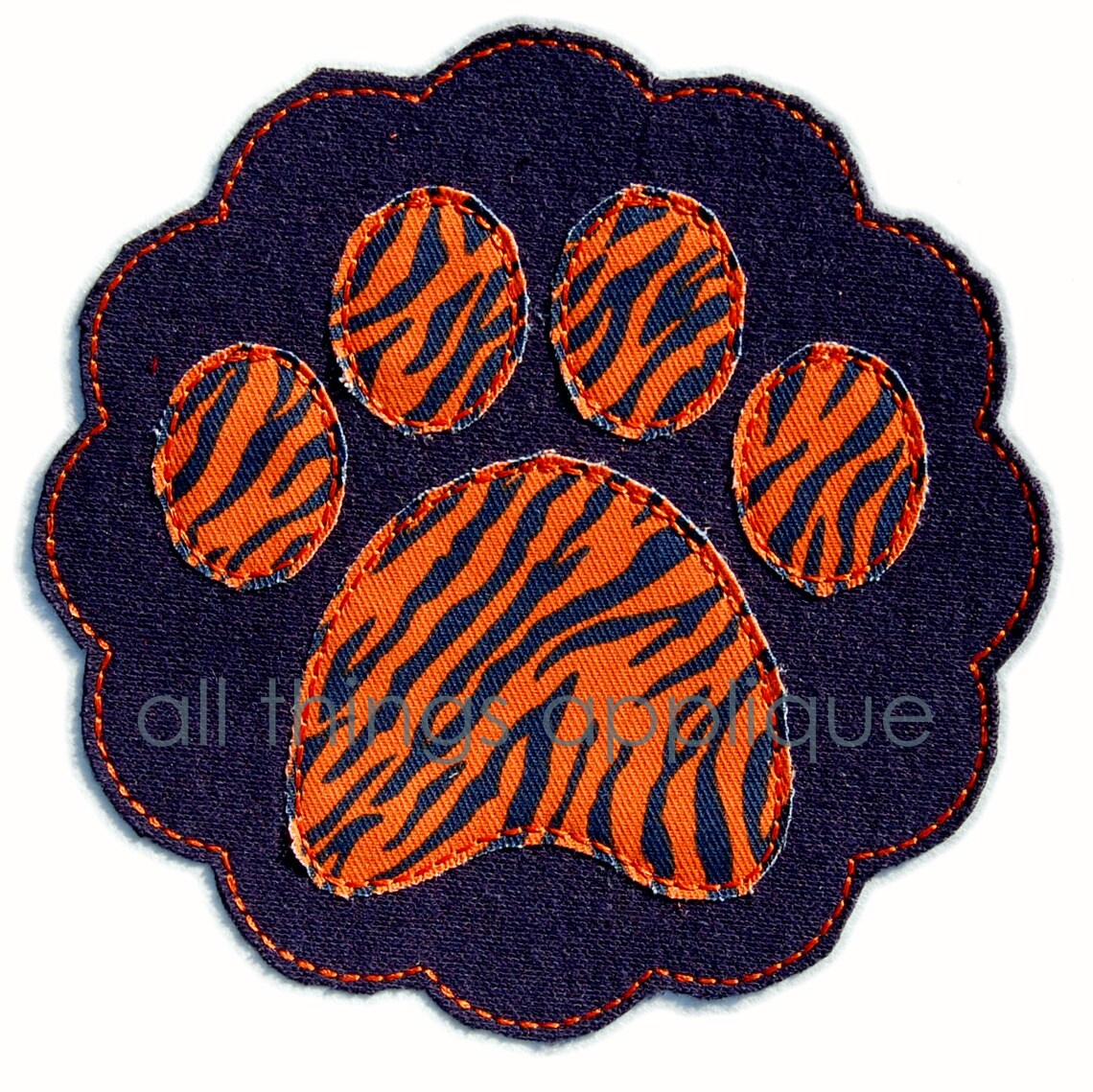 Paw Print on Scallop Patch - Machine Embroidery Applique Design - Satin ...