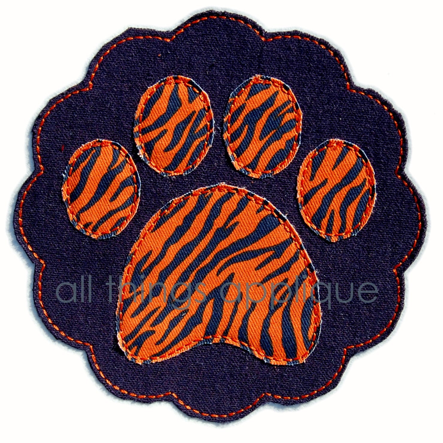Paw Print on Scallop Patch - Machine Embroidery Applique Design - Satin ...