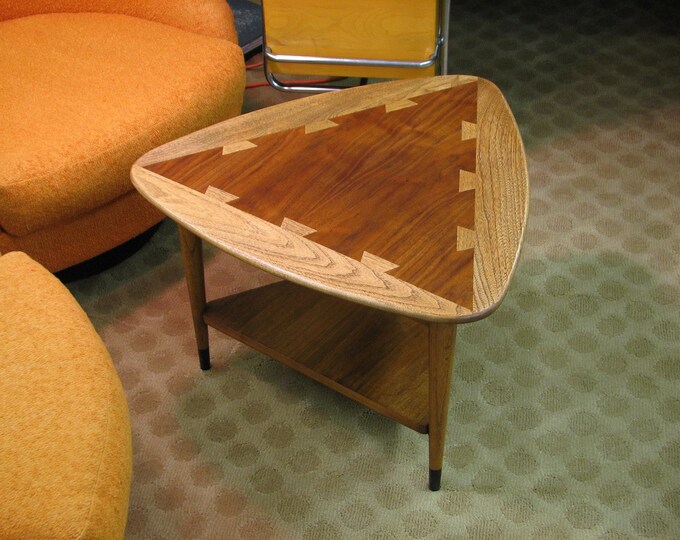 Mid Century Modern Lane Triangular End Table - Etsy