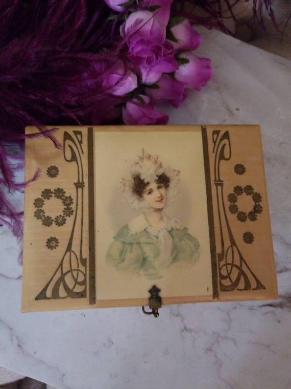 vintage 1890s celluloid box - Gem