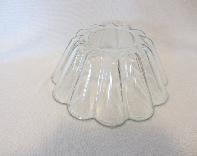 Pyrex Fluted Glass Bundt or Mold From France - Etsy