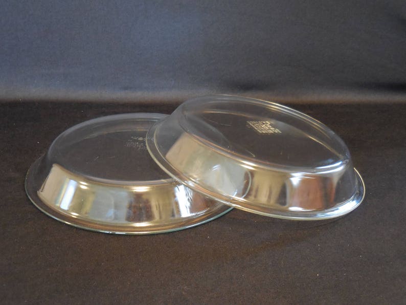 Pyrex Large #210 Pie Plates, 10" Across, Set of Two - Etsy
