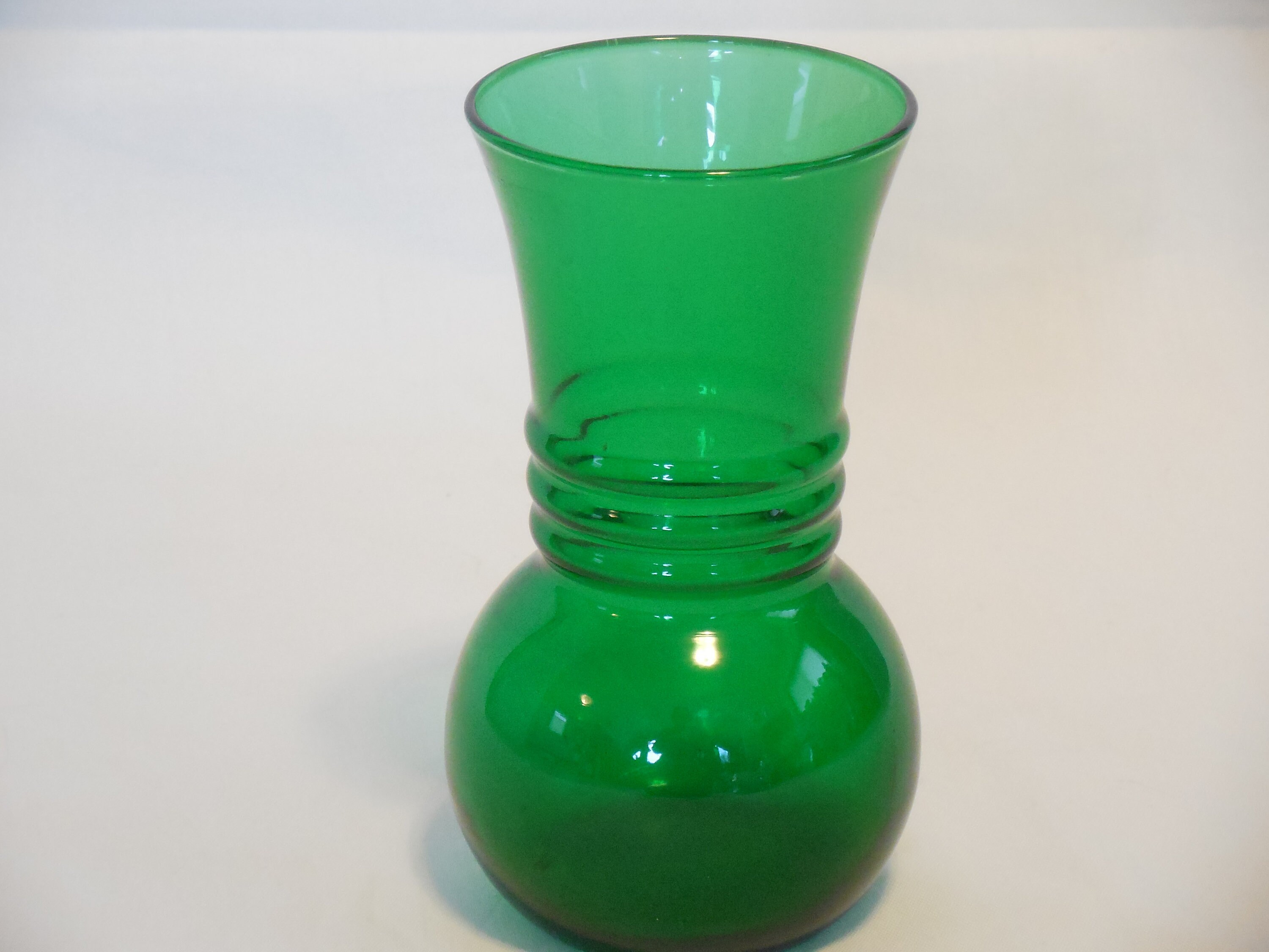 Vintage Emerald Green Anchor Hocking Bulb Vases - Etsy