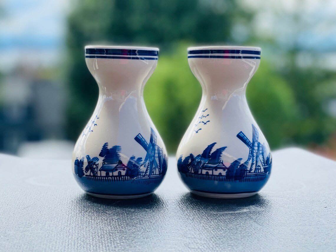 Ceramic Dutch Tulip Bulb Planters Pair - Etsy