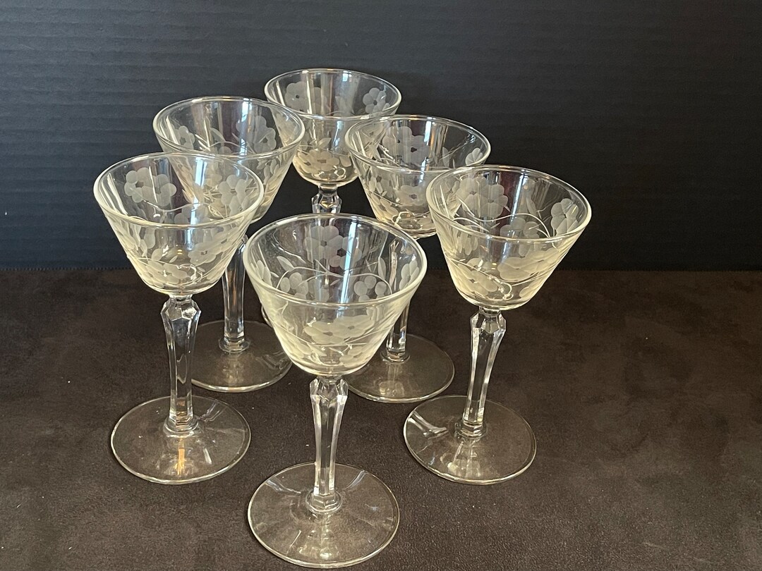 Libbey Glenmore Cut/etched Glass Liquor Cocktail Glasses - Etsy
