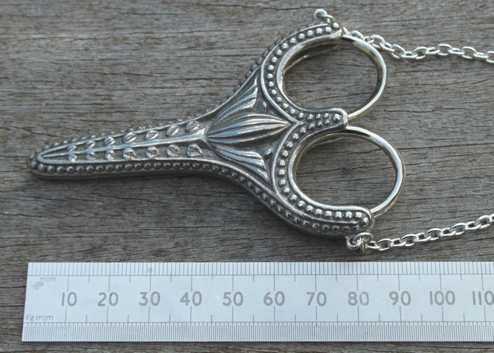 Tulip Case With Scissors and Chain Lacemaking and Embroidery - Etsy UK