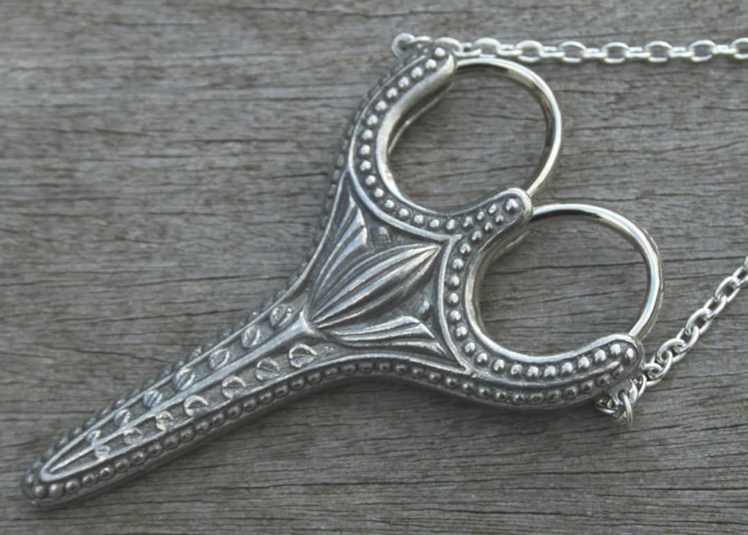 Tulip Case With Scissors and Chain - Lacemaking and Embroidery - Etsy