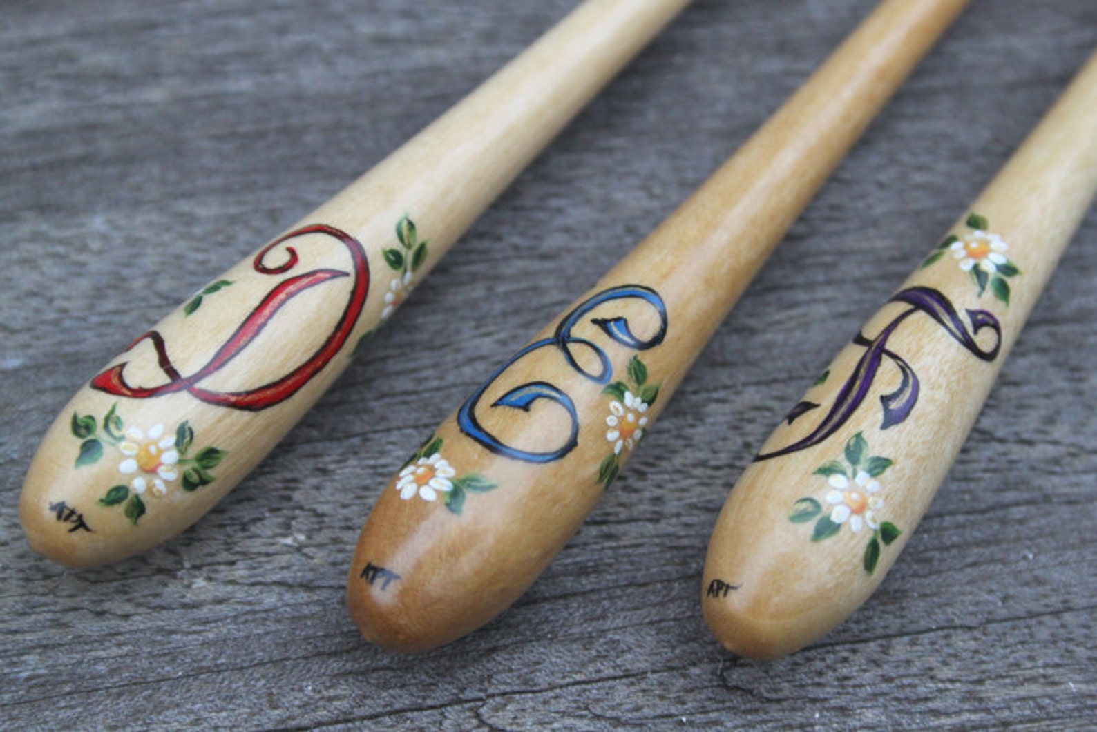 Bayeux Lace Bobbin With Painted Monogram - Etsy UK