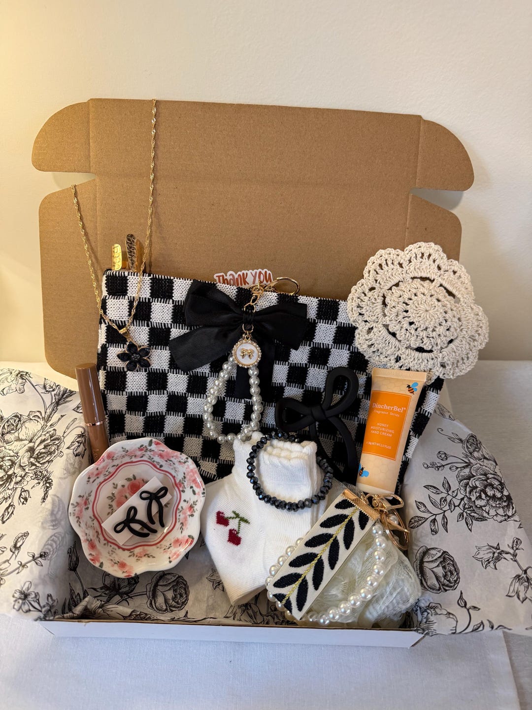 Honey Scoops Mystery Scoop Bundle | Curated Chic Surprise Women & Teen ...