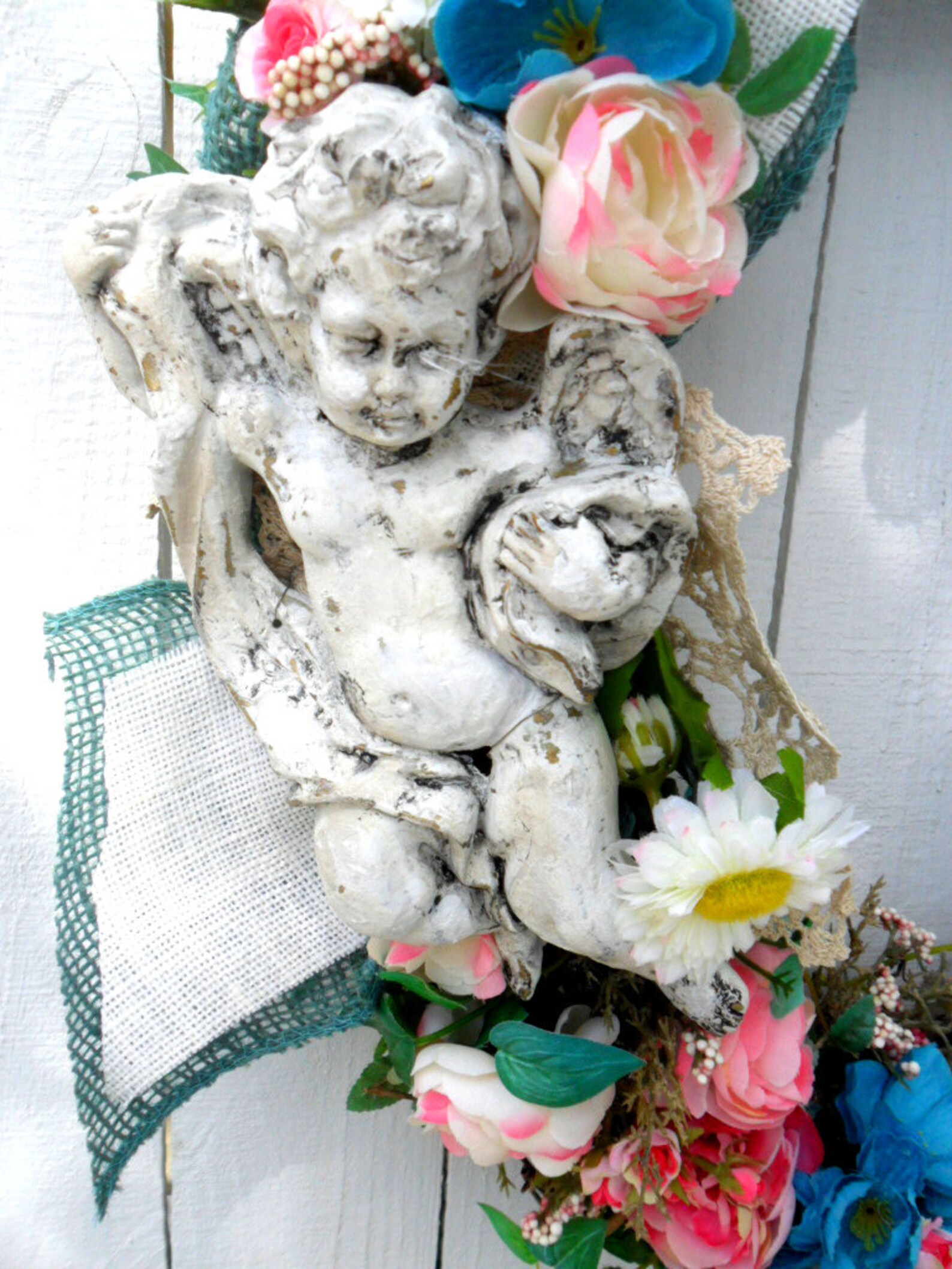 Cherub, Angel, Grapevine Door Wreath, Floral Burlap Bow, Daisies and ...