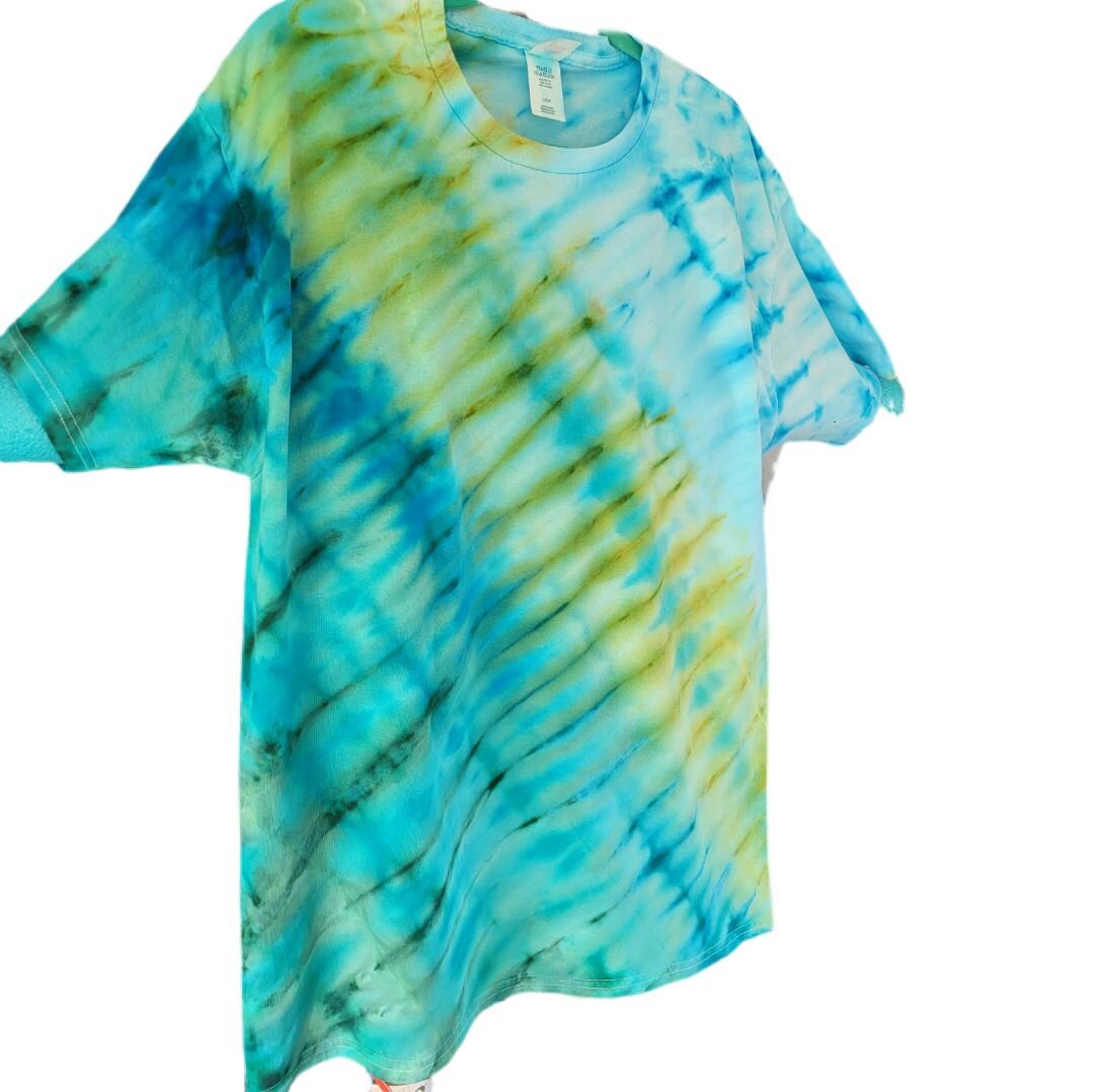 Hand-dyed - One-of-a-kind Hanes 100% Cotton Large Crew Neck Short ...