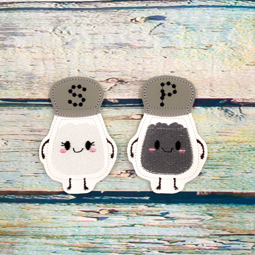 Salt and Pepper Perfect Pairs Finger Puppet Set, Gifts for Kids ...
