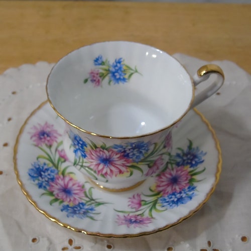 SALE Red Paragon Teacup Bird of Paradise Tea Cup Ruby Teacup - Etsy