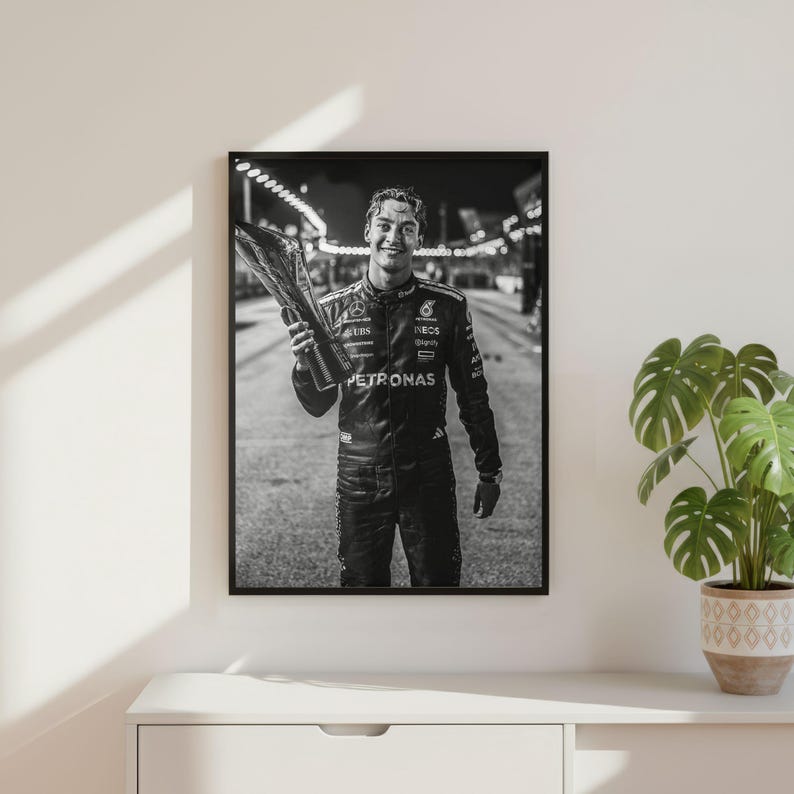 George Russell Poster, Formula 1 Motivational Print, Black and White ...